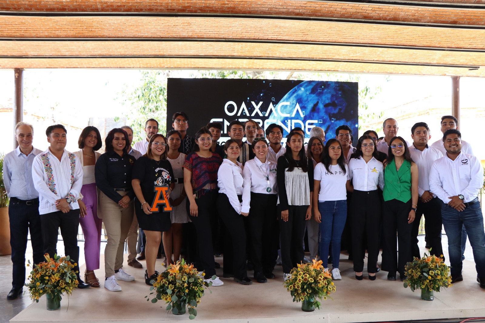 PRIMER LUGAR DE ESTUDIANTES DE LA URSE EN EL CONCURSO OAXACA EMPRENDE ...